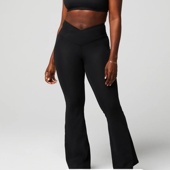 Fabletics | Pants & Jumpsuits | Fabletics Oasis Purluxe Highwaisted ...